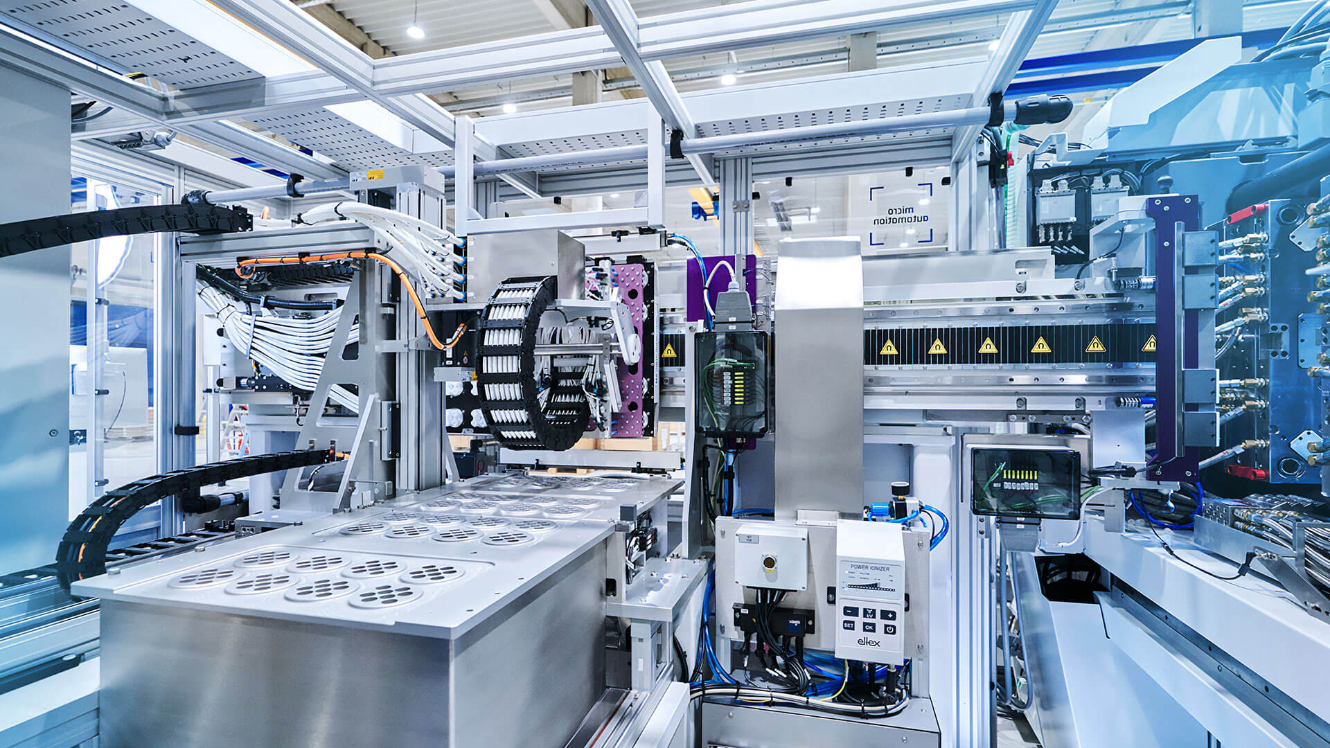 CORVI IM - Platform solution for medical molding | CPHI Online