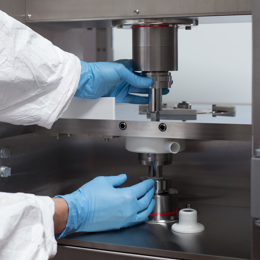 Laboratory Services | Medelpharm | CPHI Online