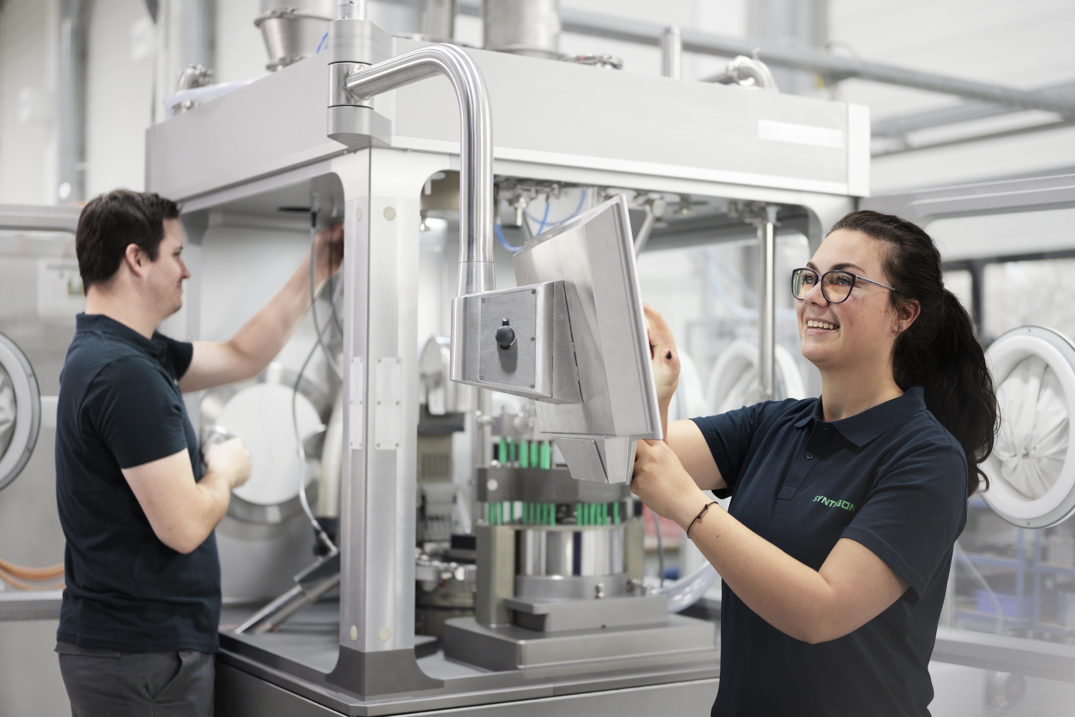 Syntegon Pharma OSD services and process technologies | CPHI Online